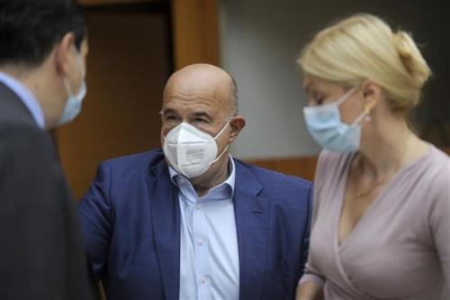 KBC Dragiša Mišović: Puni covid kapaciteti, lekar po drugi put oboleo ...